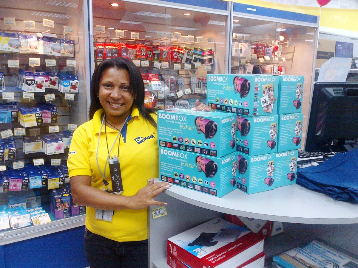 Boombox en Ofimania Centro Comercial Expreso Baruta | The Boombox MP3